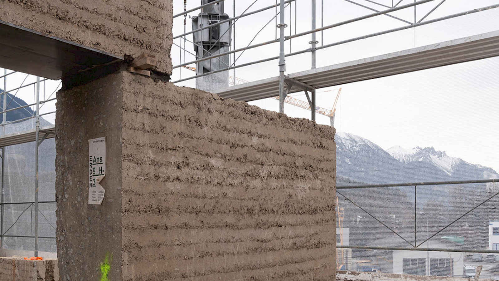 Stampflehm – eine Baukunst der Zukunft | Architekturforum Freiburg